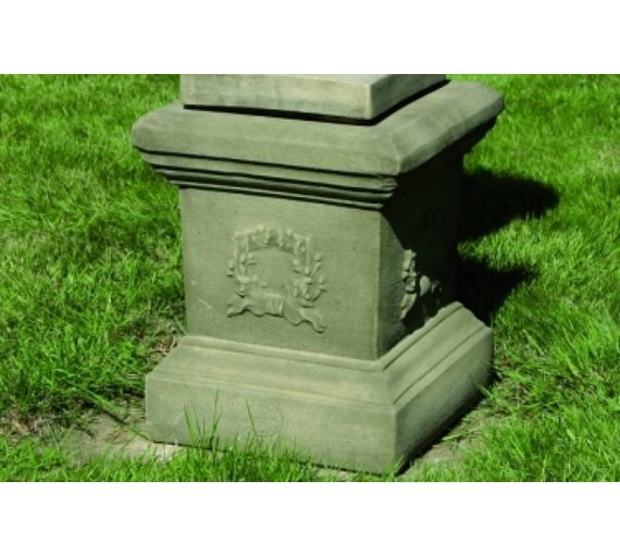 Grote collectie moderne en klassieke sokkels voor in de tuin - Eliassen ...