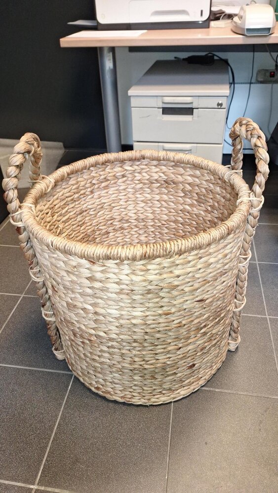 Basket XXL Water Hyacinth 67cm - Eliassen Home & Garden Pleasure