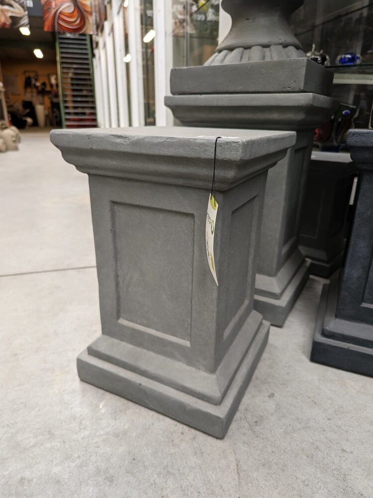 Plinth polystone gray 47cm - Eliassen Home & Garden Pleasure