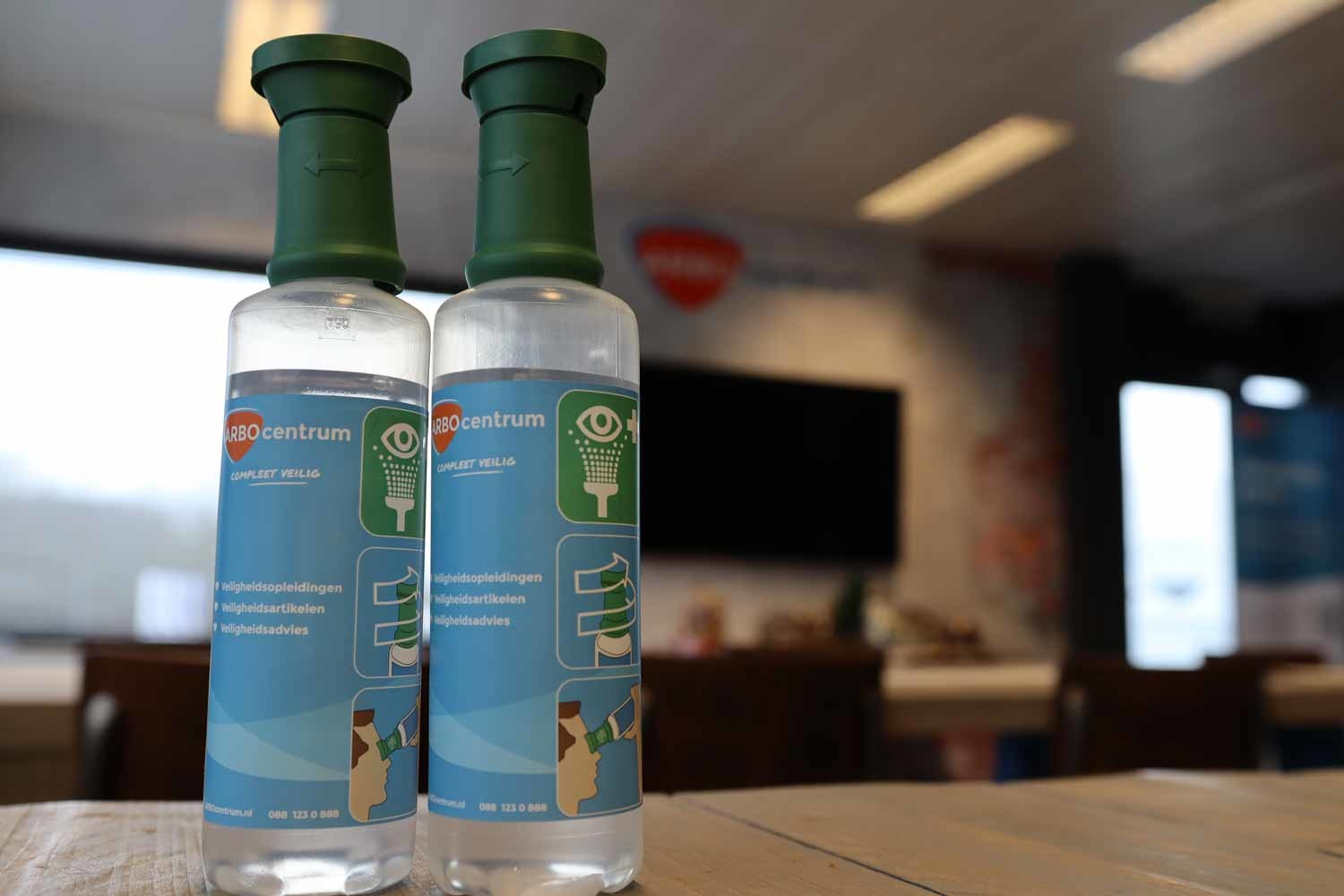 3 situaties waarin je een oogdouche gebruikt | Lees het in onze blog ...