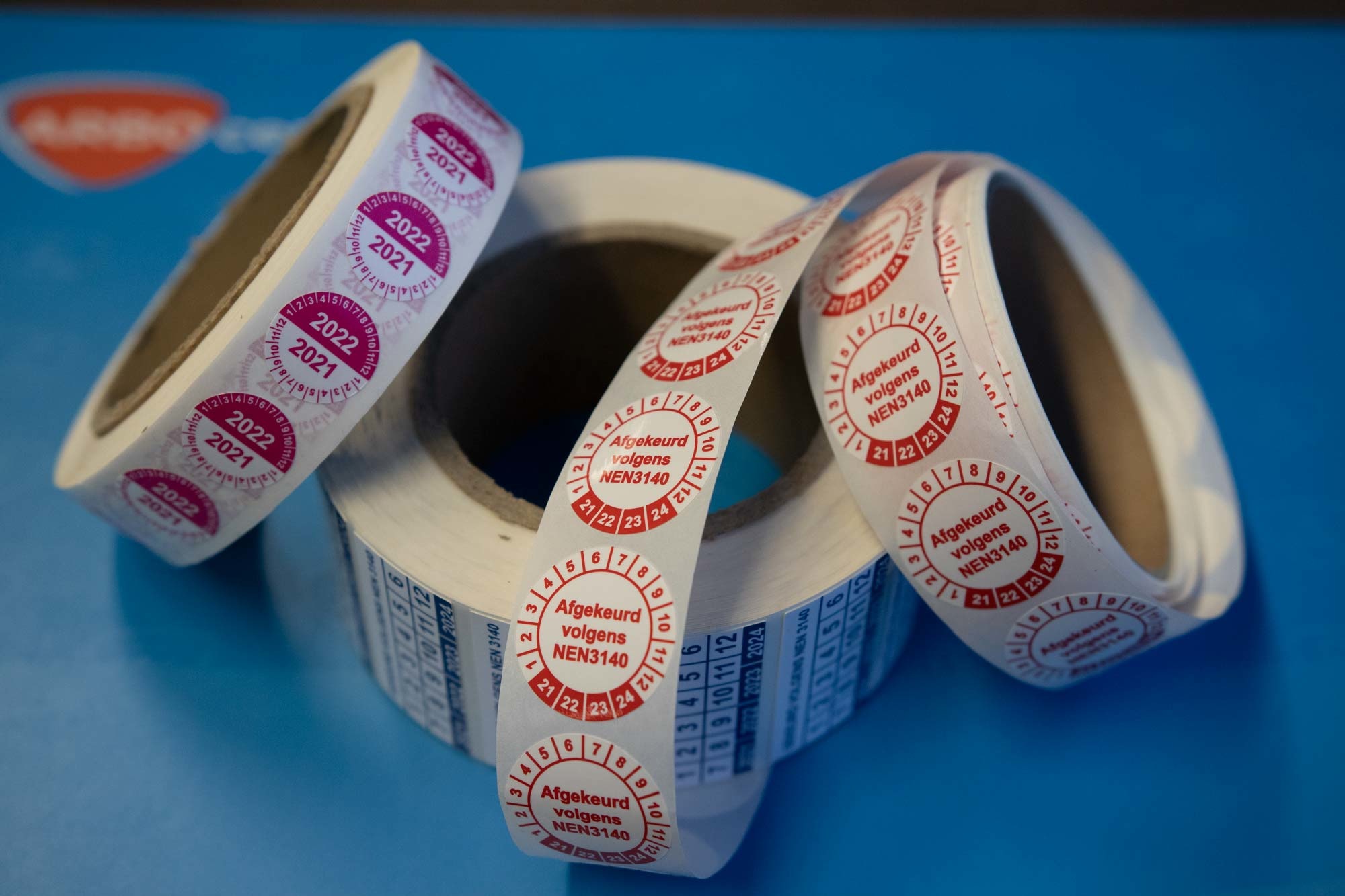 3 tips bij het kiezen van keuringsstickers | Lees het in ons blog ...