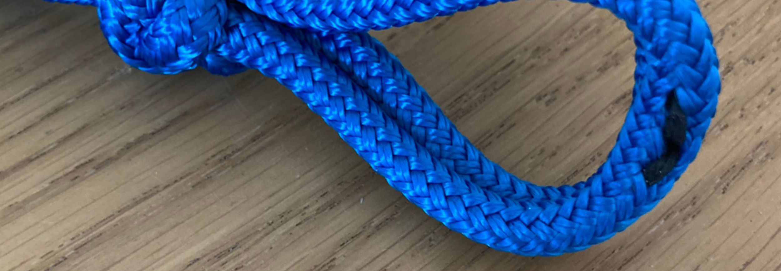 Touwhalsterknoop weetjes door Parelli-instructeur Kim Moeyersoms - Aleashop