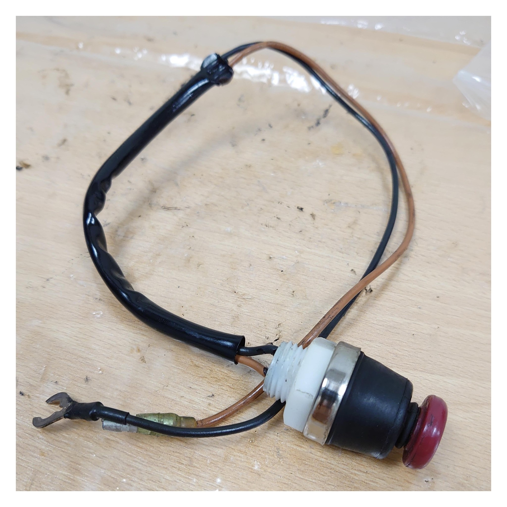 Mercury Mariner 4-5-6 PS 4-Takt Stop Switch Assembly (823037A05 ...