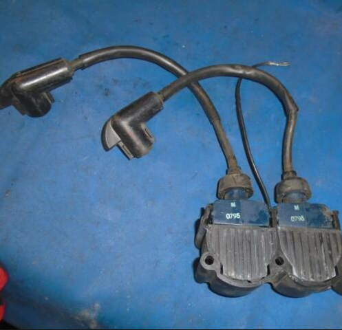 Mercury/Mariner 20HP Ignition Coil Assembly + Cover (832757A4 & 997621 ...