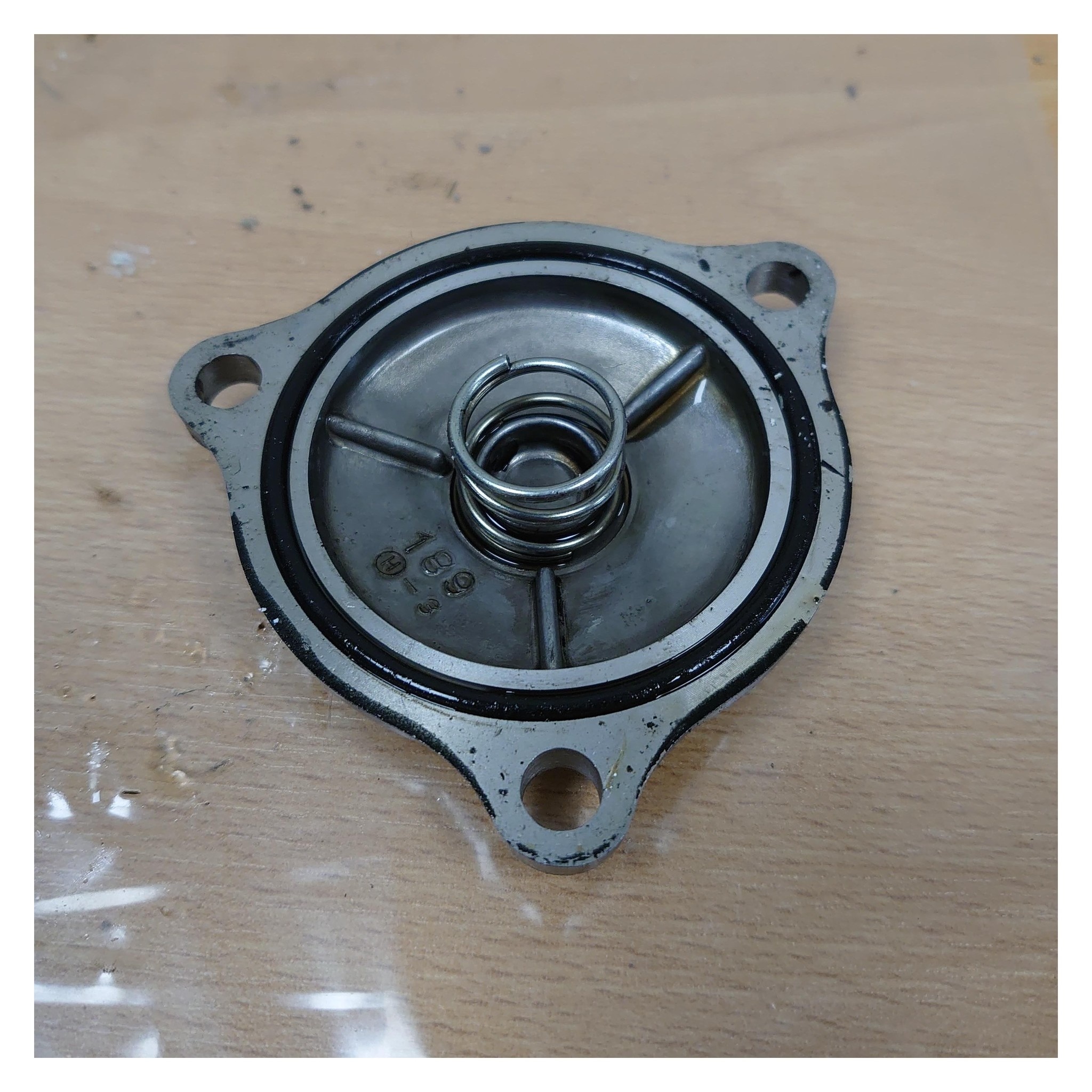 Suzuki/Johnson 9.9-15HP 4 Stroke Oil Filler Cap (16512-93E00-Z11 ...