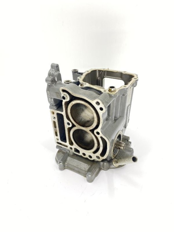 Honda 8PK Block Assy Cylinder(12000-ZW9-405ZA Used) - Allesmarine.de