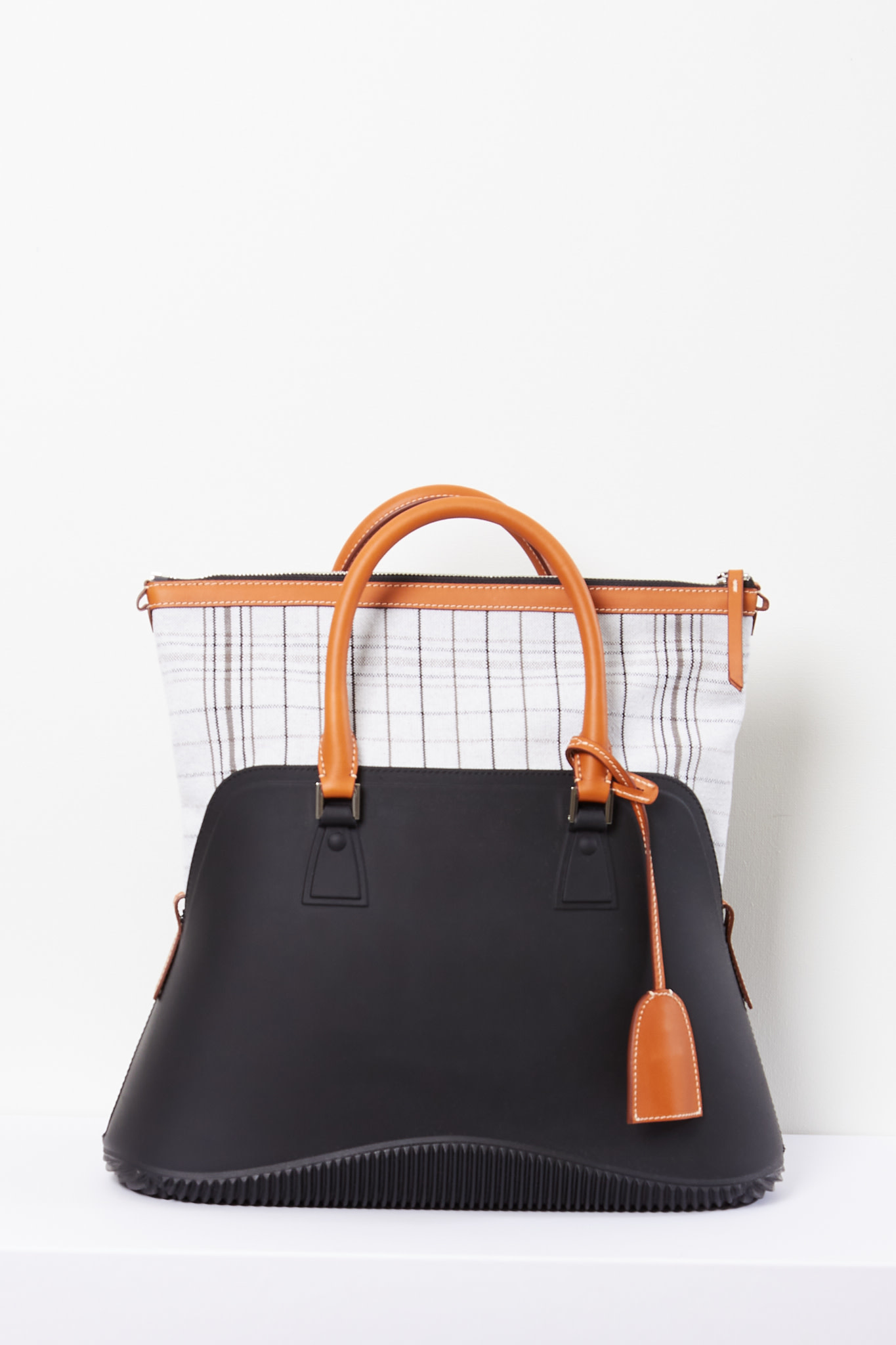 bags - Wendela van Dijk