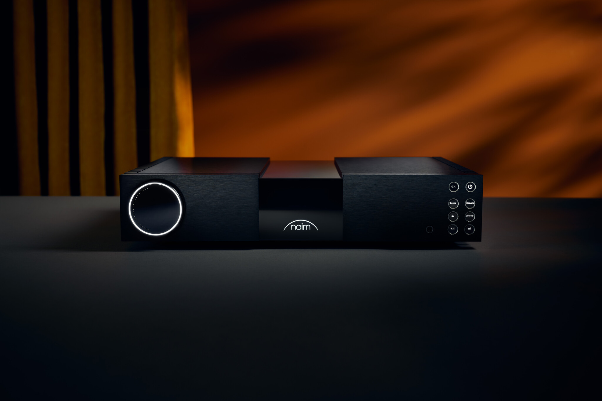 Naim NAP 332 high-end voorversterker - Bender hifi