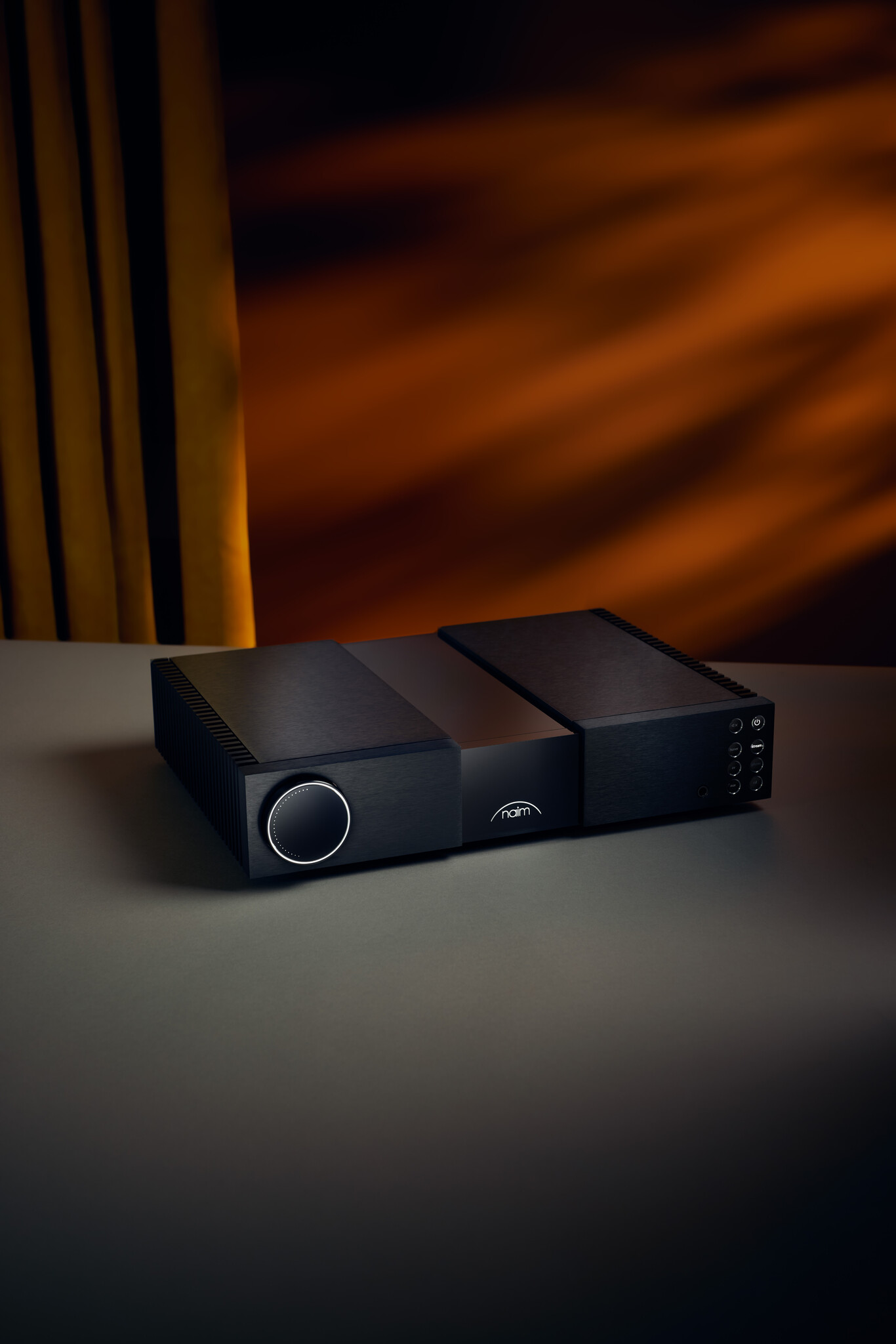 Naim NAP 332 high-end voorversterker - Bender hifi