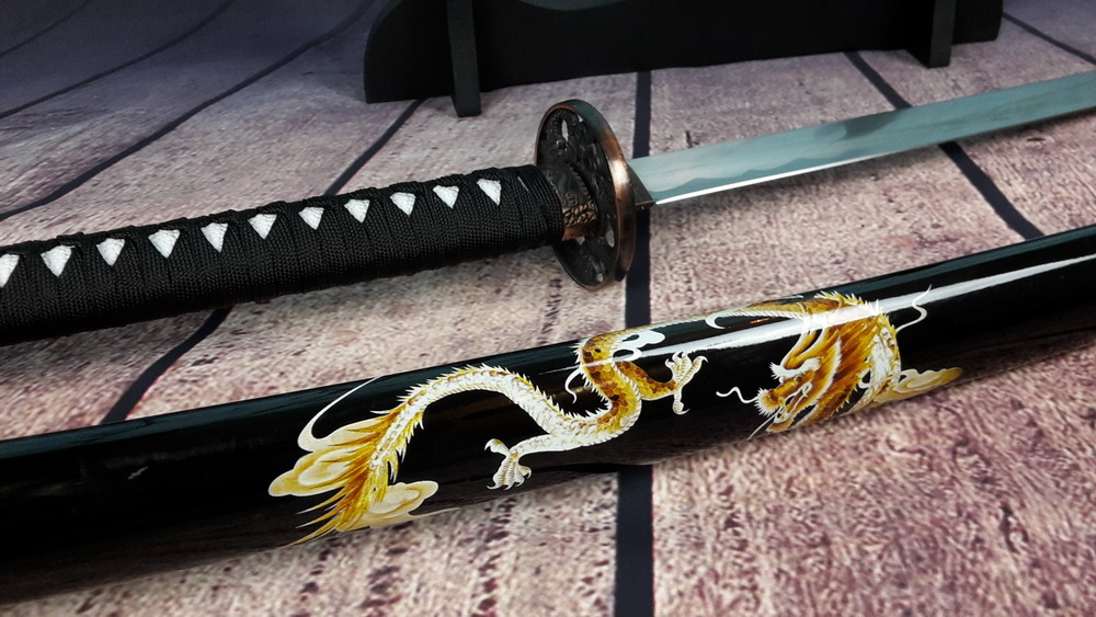 Samoerai zwaard met draak op saya - samurai-zwaarden.com