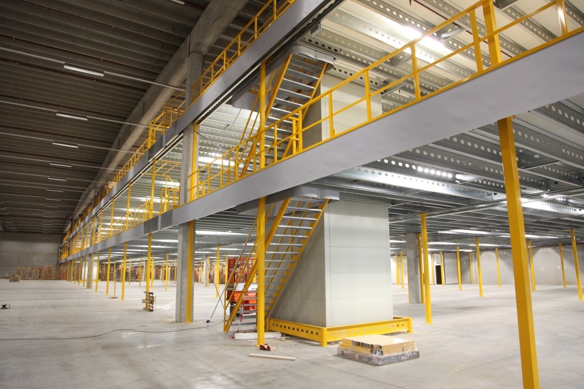 Hoe je door een entresolvloer een ruimte beter kan benutten ...