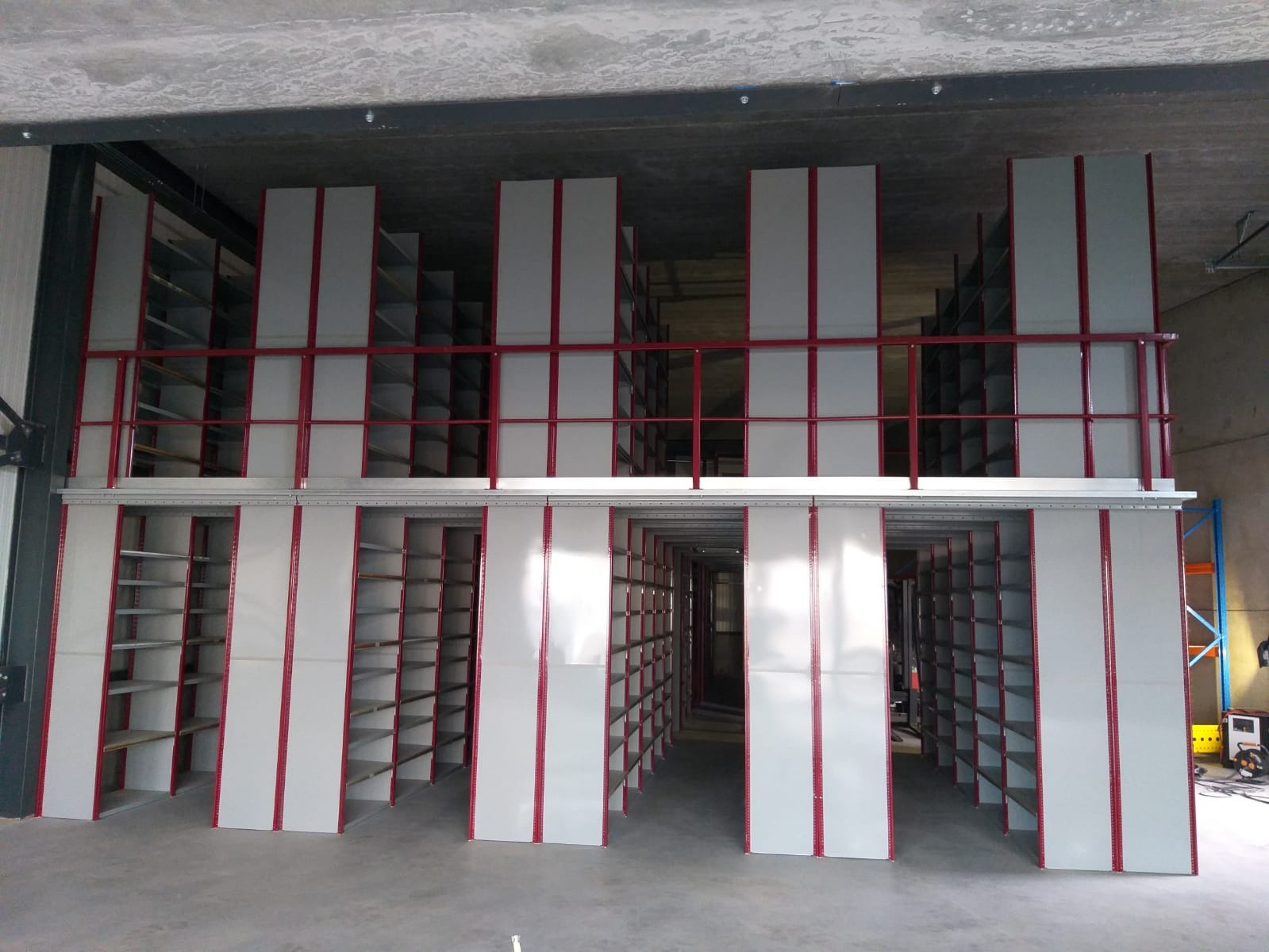 Wat is een legbordstelling? Uitleg en tips! - Stellingstunt.nl