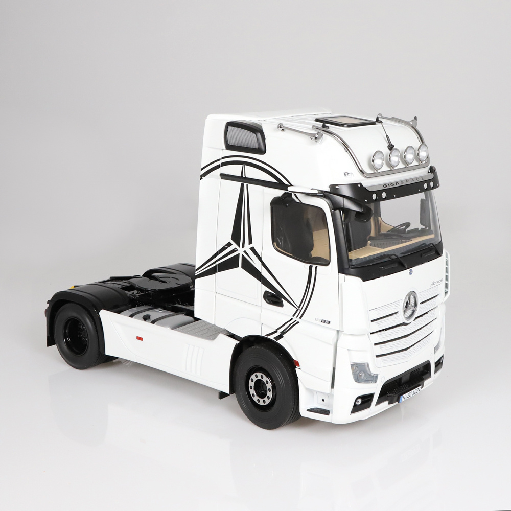 Mercedes-Benz Actros GigaSpace 4x2