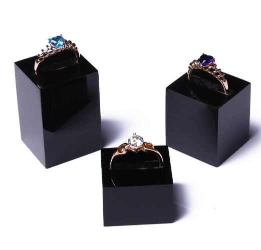 Acrylic Ring Display Stand (3 sizes) - Showmycollection