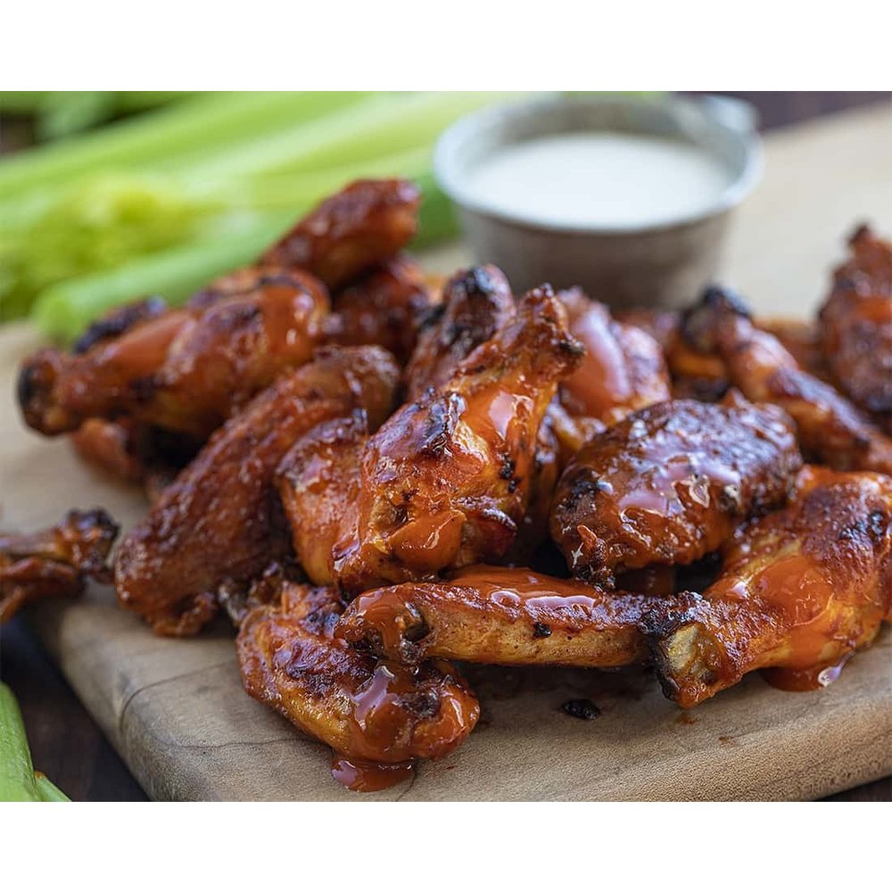 Smoked Buffalo wings, blue cheesedip - Smokey Basterds