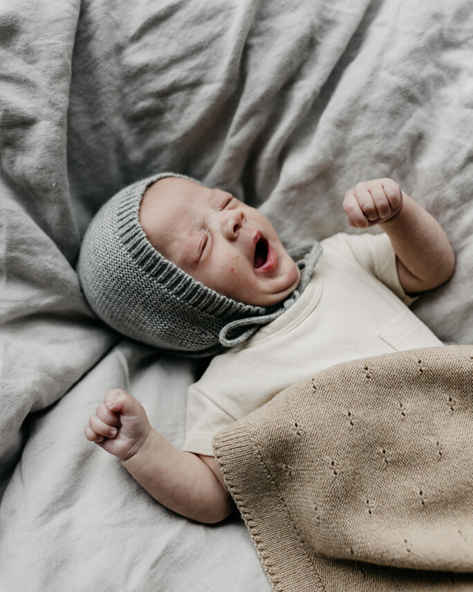 Hvid merino wool bonnet - grey melange: soft and warm! | Ziloen - Ziloen