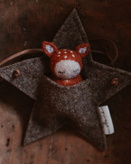 Studio Motane Fawn with star pocket - rust - Ziloen