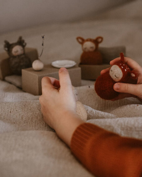 Studio Motane Fawn with star pocket - rust - Ziloen