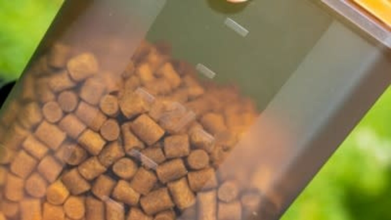 Guru Bucket Plus 4 System 17 liter - Reniers Fishing