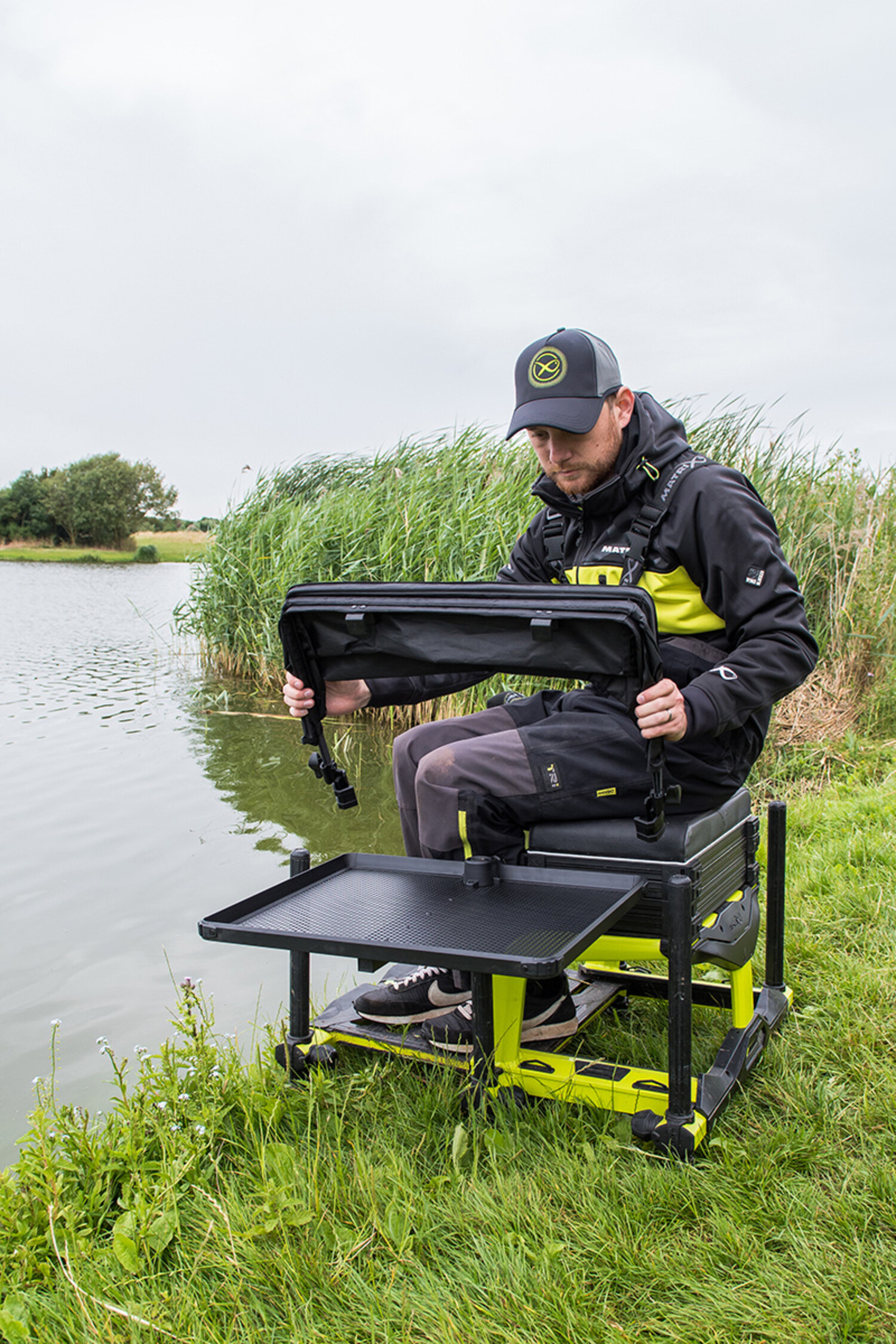 Matrix Side Tray Storm Cover - Reniers Fishing