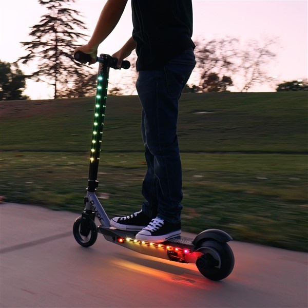 Razor Elektrische Step E90 Power Core Lightshow - Djimmi.nl