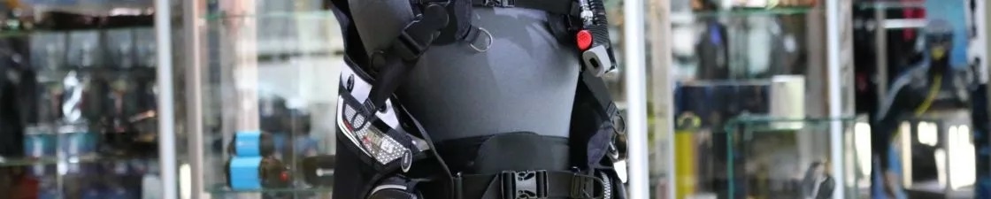 Mares BCD: for the professional diver | Lucas Divestore