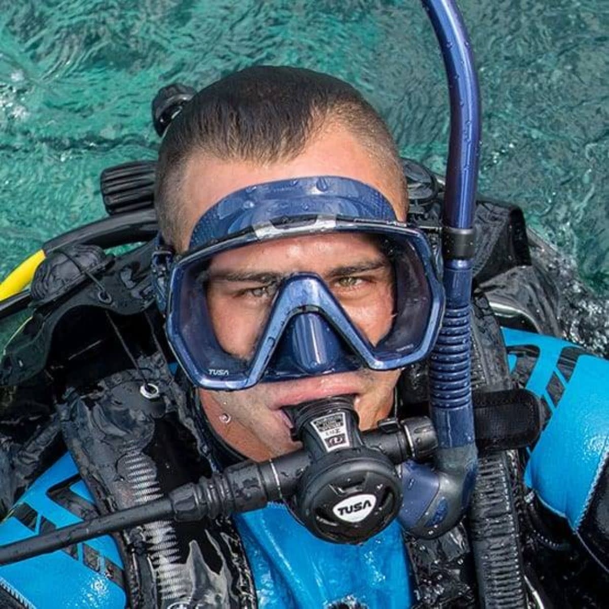 Tusa Freedom HD M1001 Black Silicone | Lucas Divestore