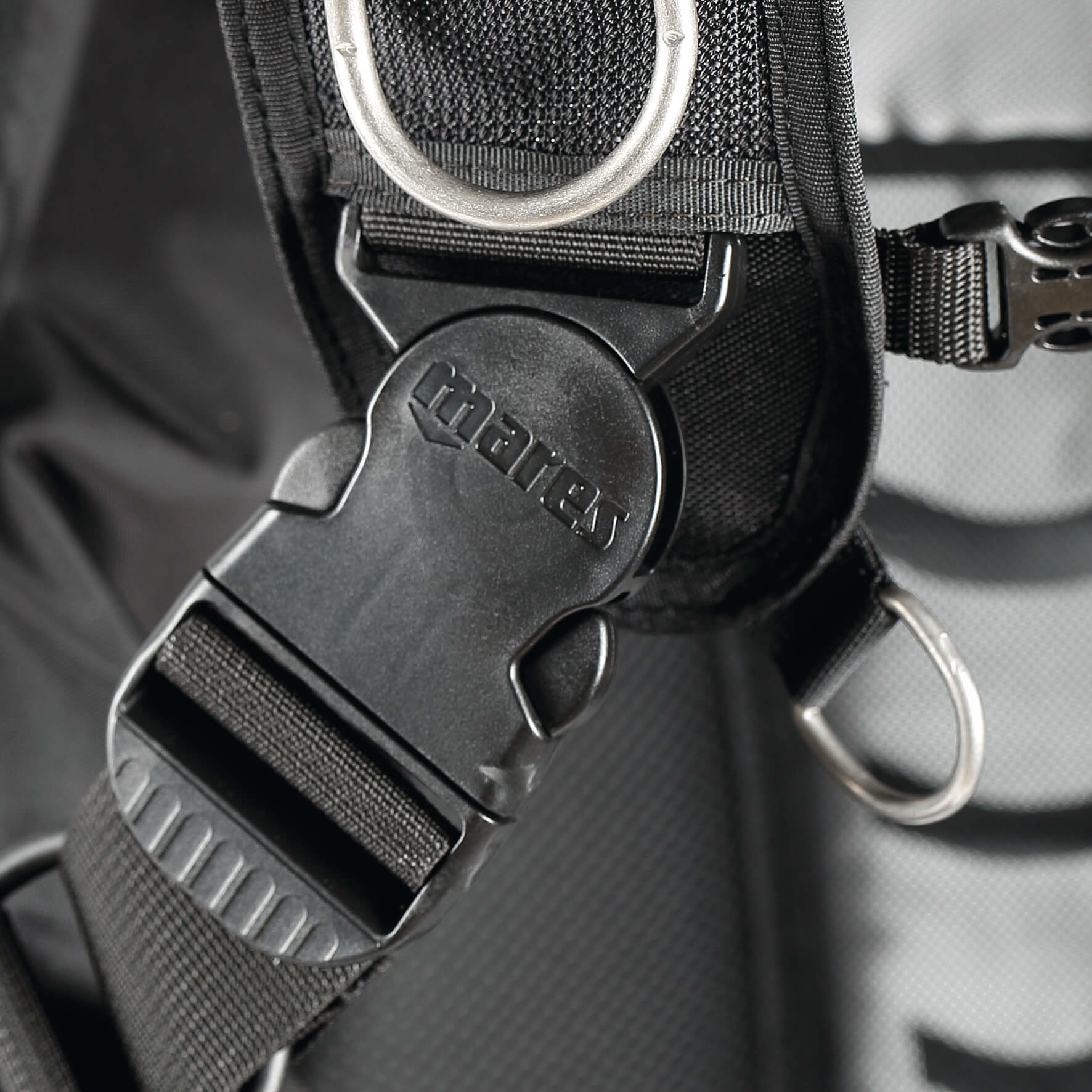 Mares Dragon SLS BCD | Lowest price | Lucas Divestore
