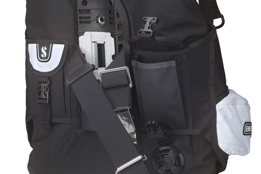 Scubapro Bella 2023 | Lucas Divestore