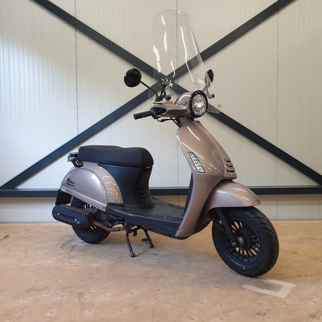 DAB scooters & Motoren B.V. - DAB scooters & Motoren B.V.