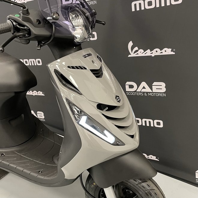 Piaggio Zip Custom nardo grey - DAB scooters & Motoren B.V.