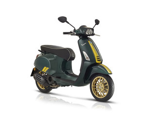 Vespa Sprint Racing Sixties 125 - DAB scooters & Motoren B.V.