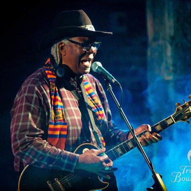 Live Music - Trading Boundaries