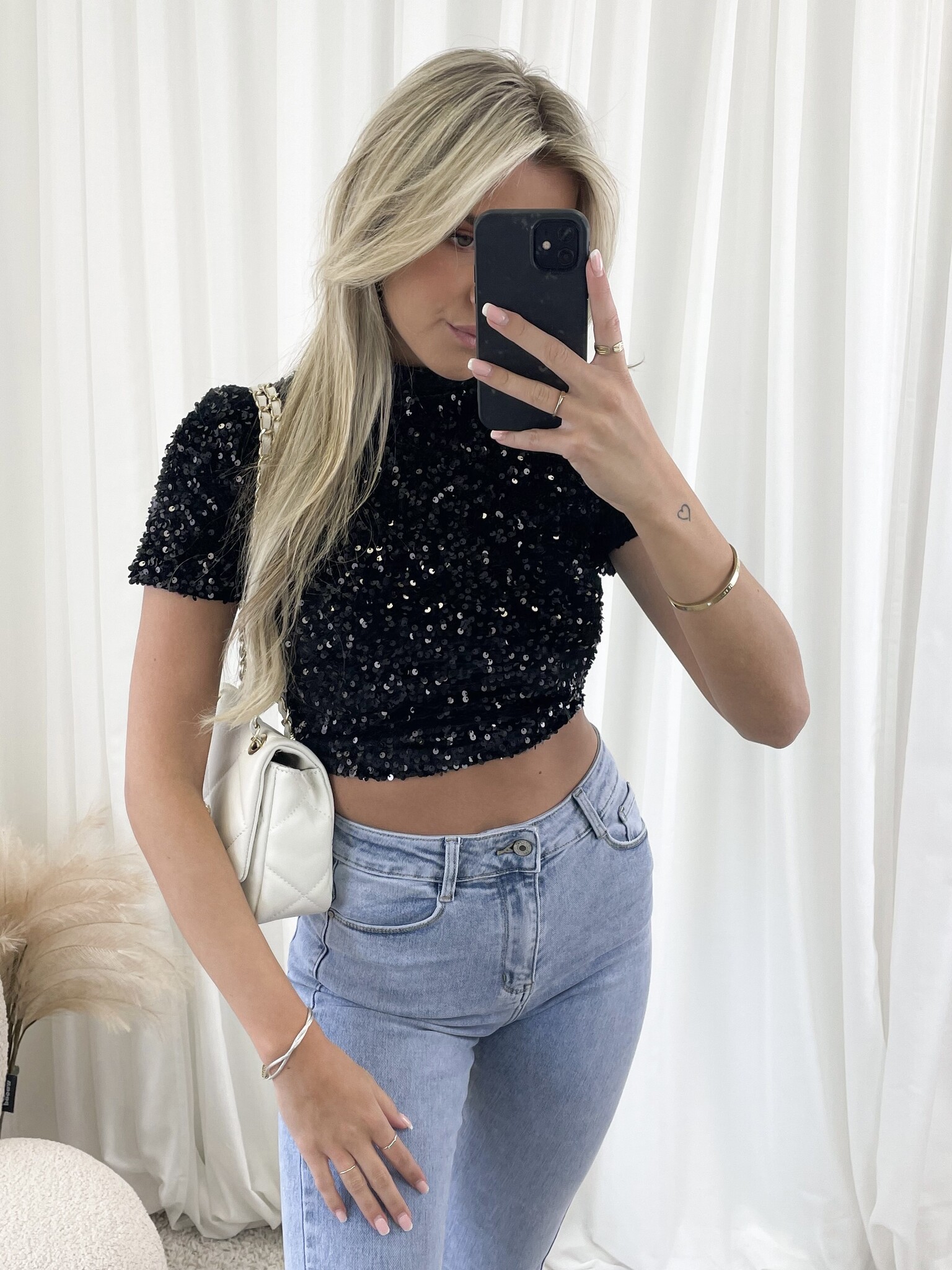 Glitter top Lize zwart I Crop top glitters - Famous Store