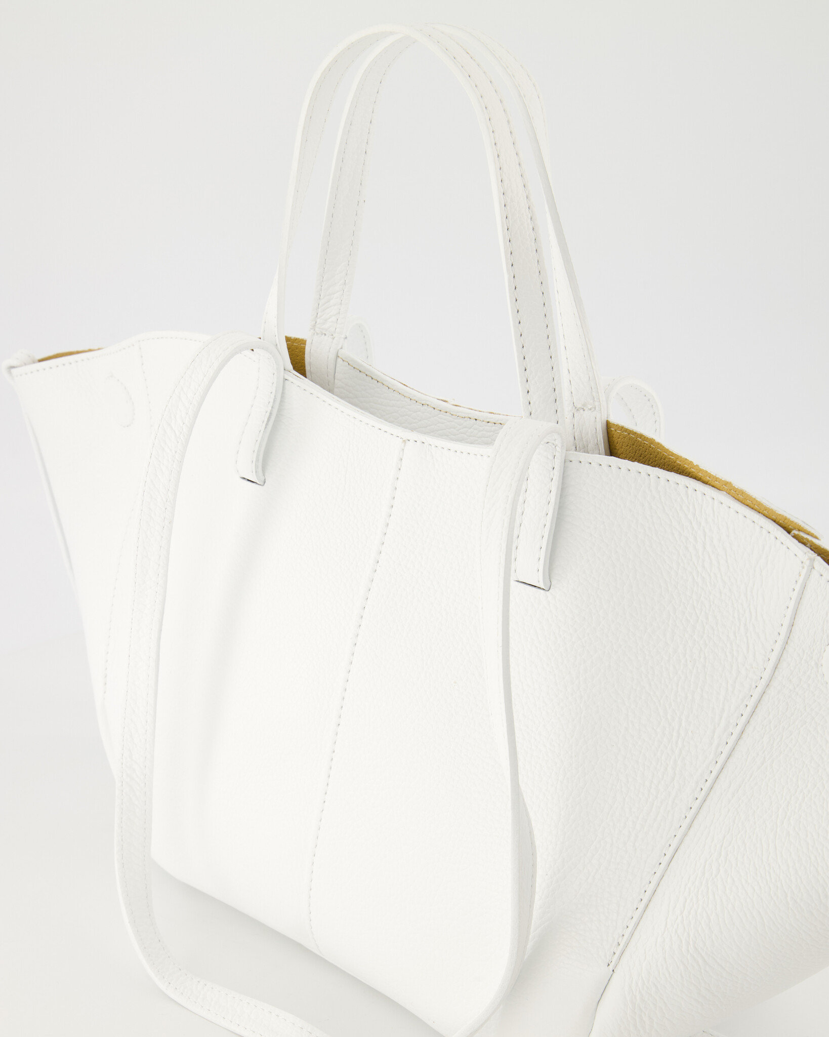 Hand bags | Martha - Classic Grain - Hand bags - - D01 - Gold | Teatro Fashion