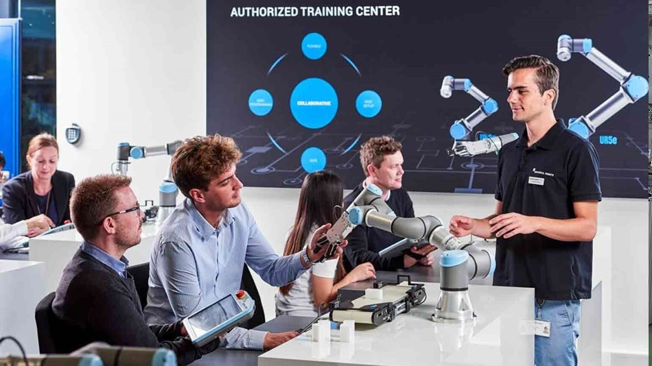 Universal Robots Grundschulung - plug+automate.swiss Universal Robots Grundschulung - plug+automate.swiss