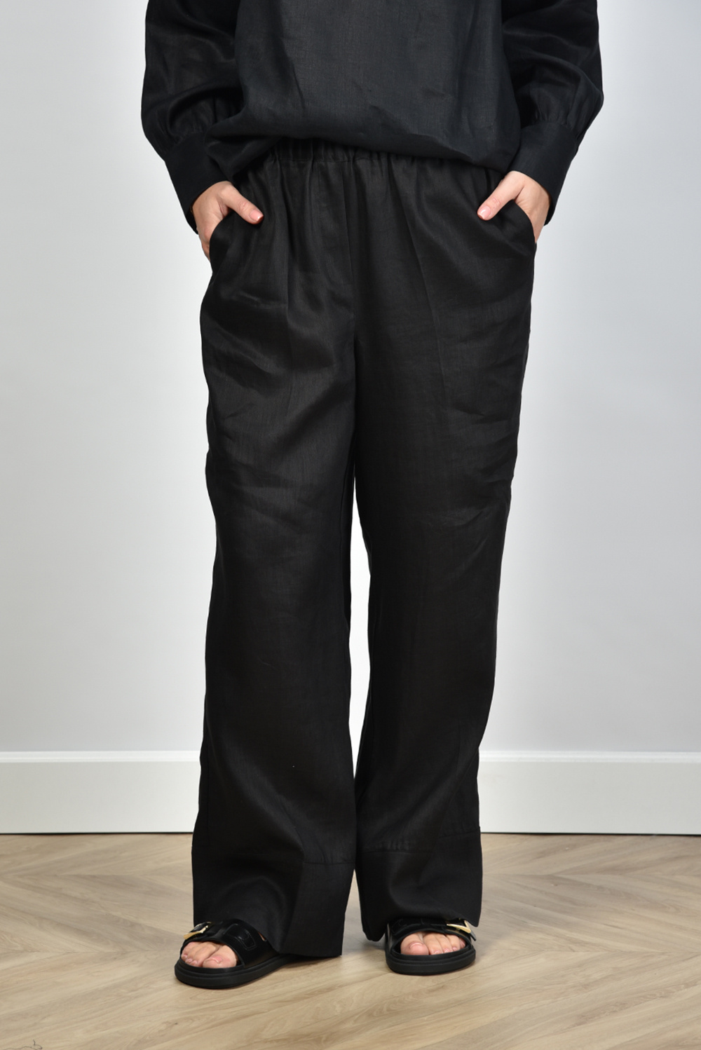 Greek Archaic Kori pants S24K-110151 black - Marjon Snieders