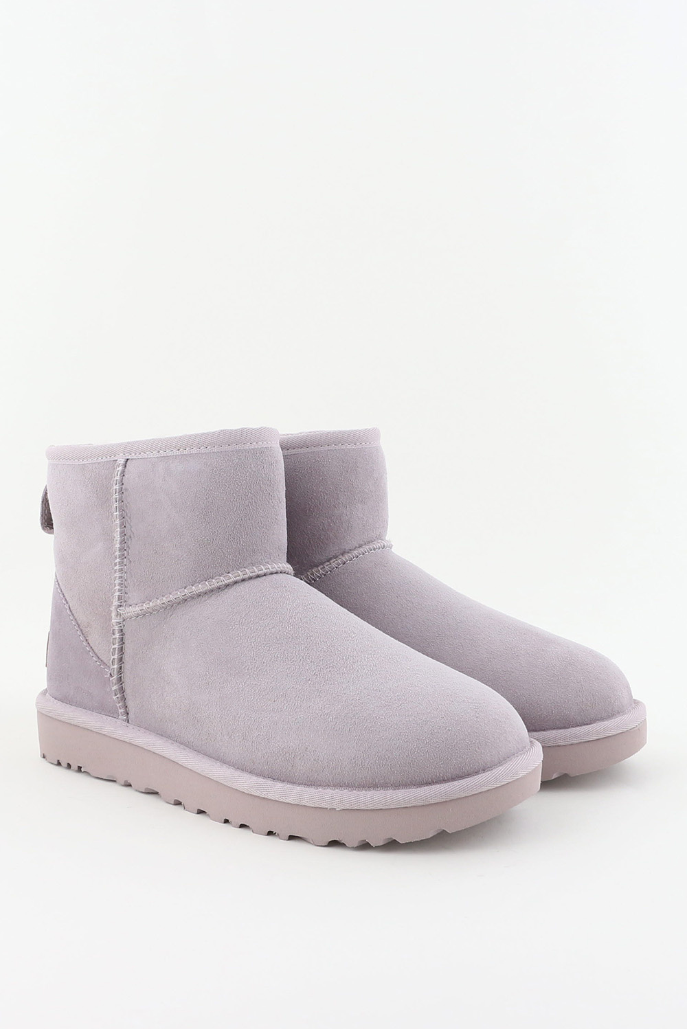 UGG enkellaarsjes Classic Mini II 1016222 pale smoke - Marjon Snieders