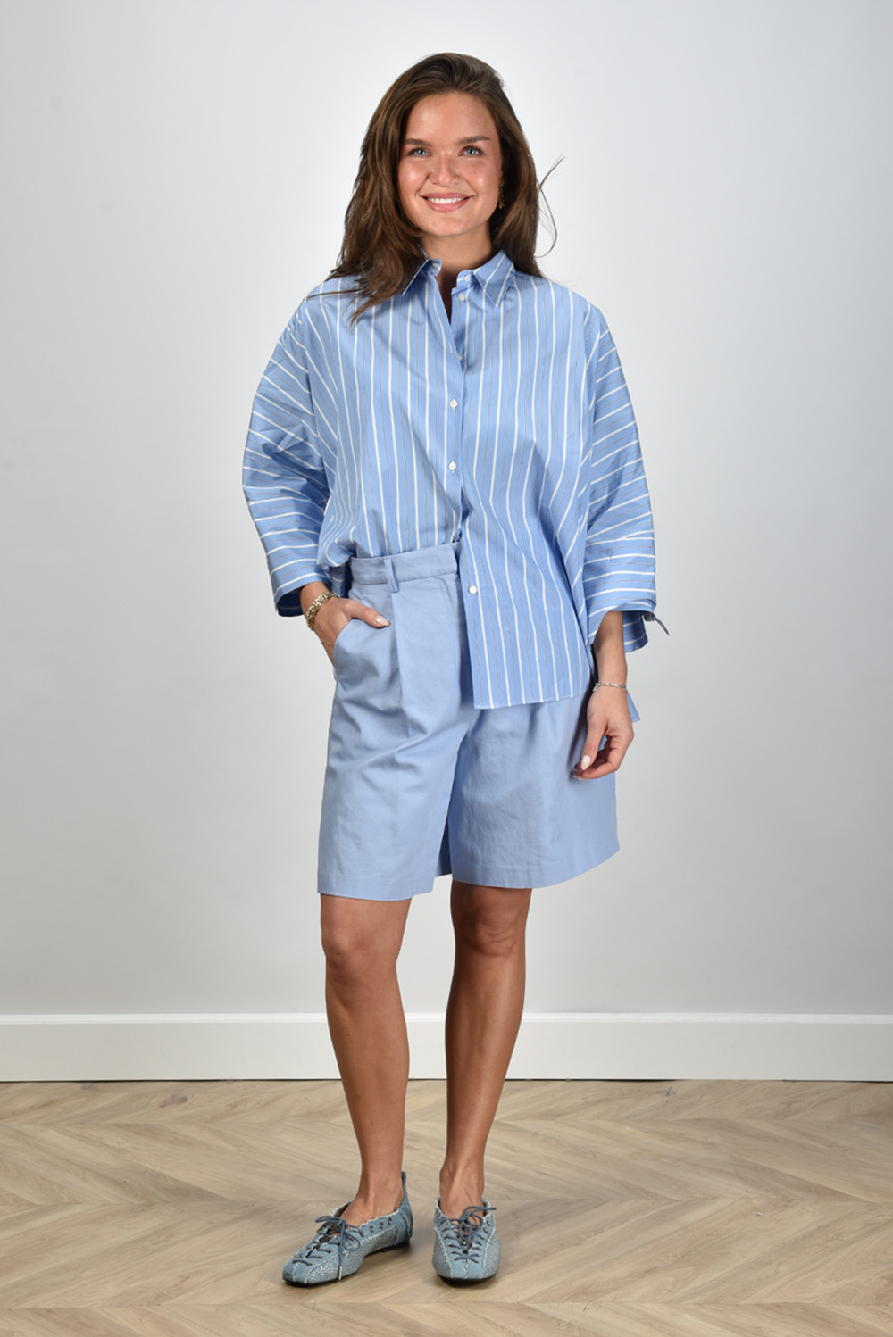 Weekend Max Mara high rise short Ecuba blauw - Marjon Snieders