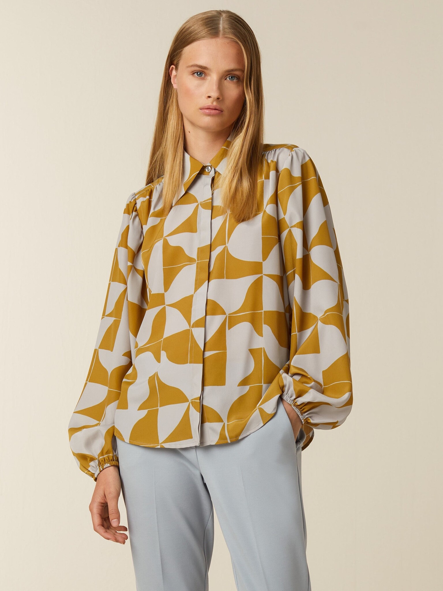 Britt blouse shark Beaumont - Maurits & Mulder