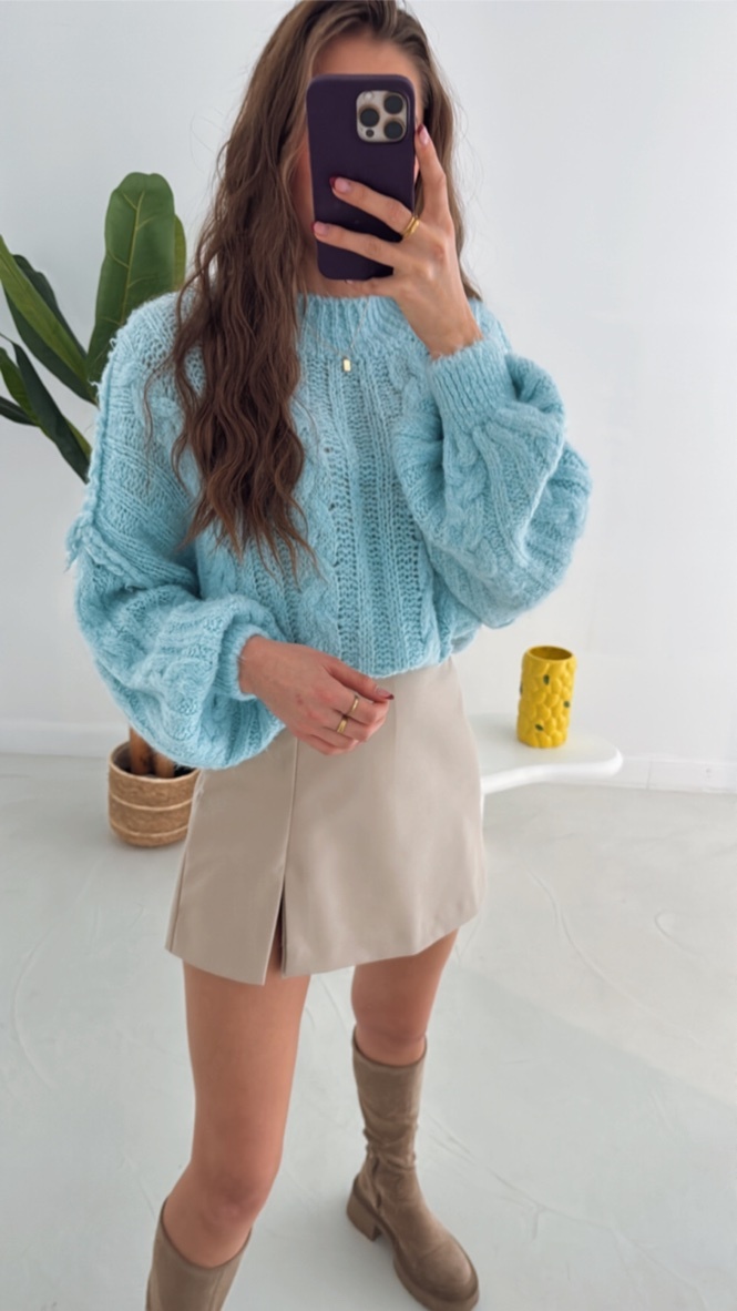 SPRING BABY BLUE CABLE KNIT PULLOVER