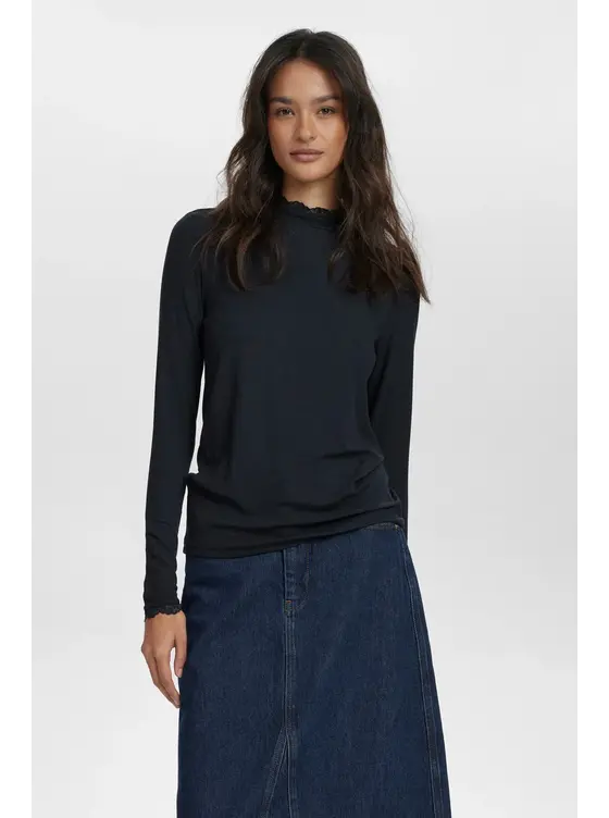 Numph - The Rose Hanger