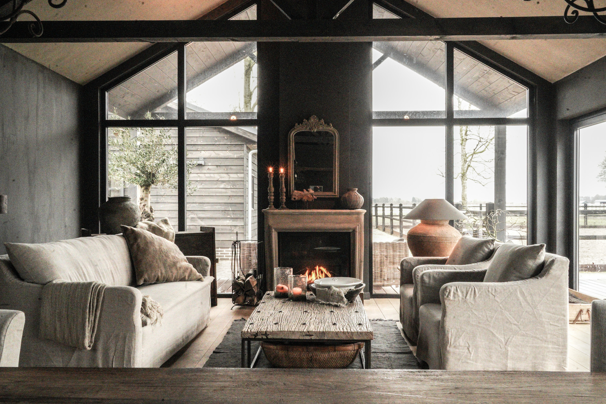 Beautiful sturdy linen sofa made Holland - HerbersLifeHerbersLifestylestyle