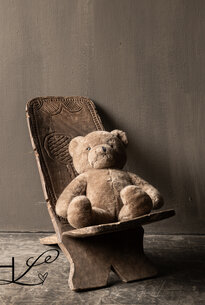 Wooden Benches & Stools - HerbersLifeHerbersLifestylestyle