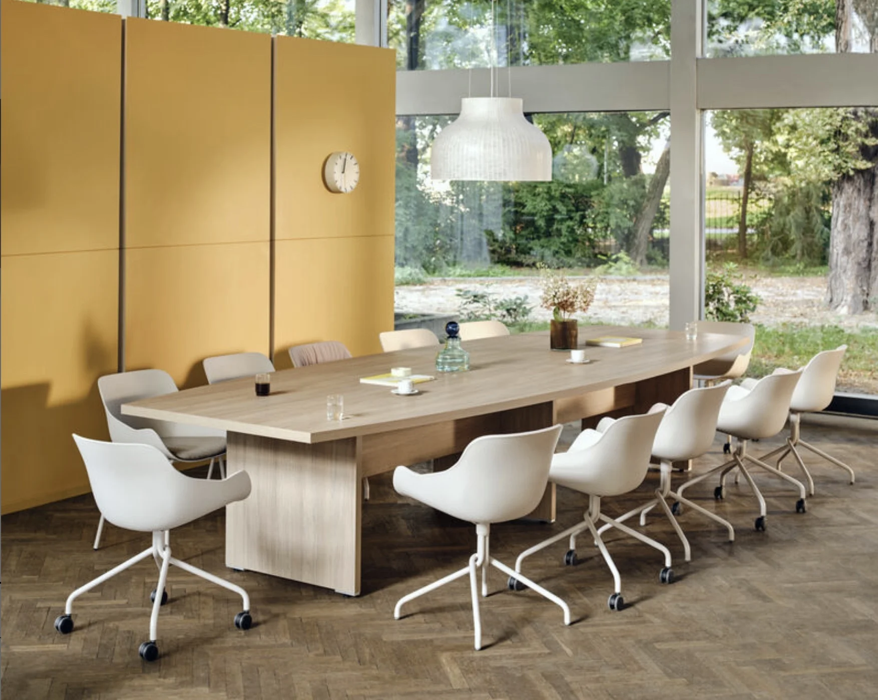 Mdd Mito vergadertafel groot