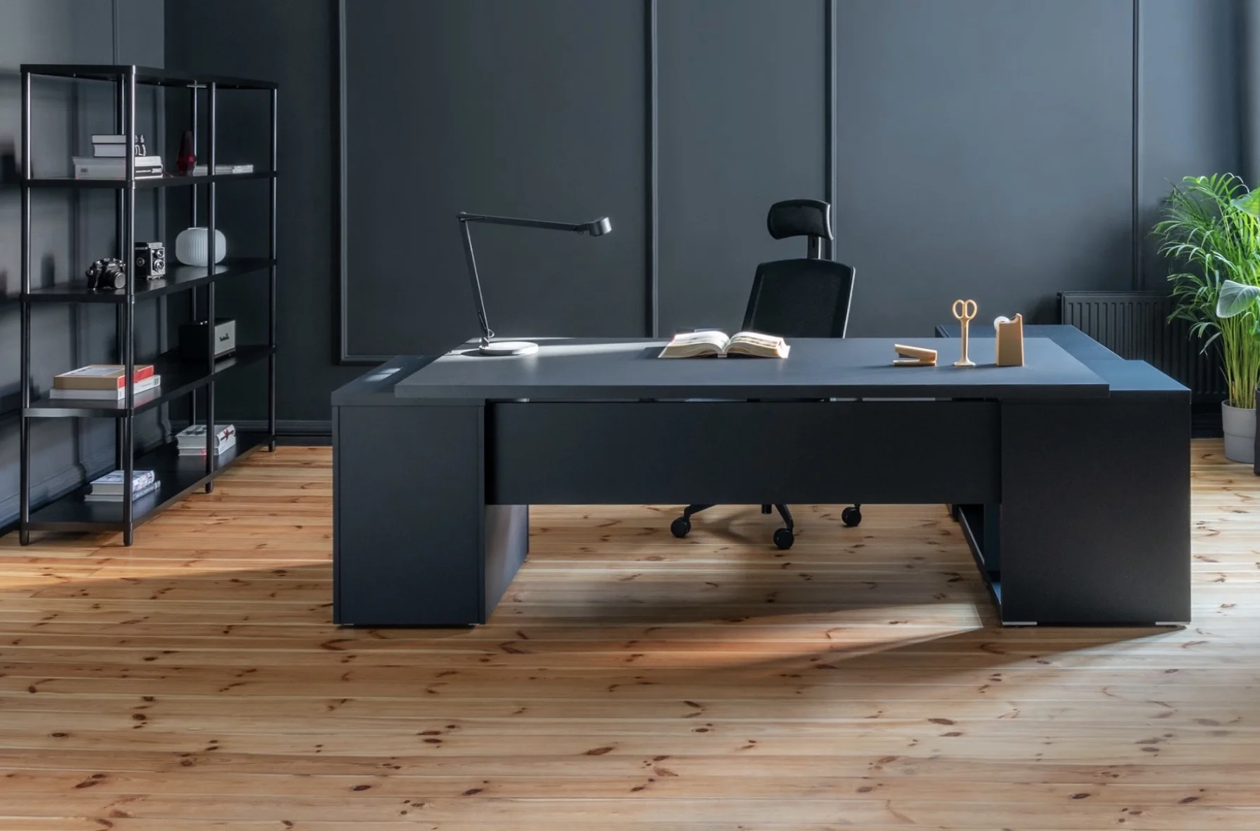 Mdd Mito bureau de direction noir fenix