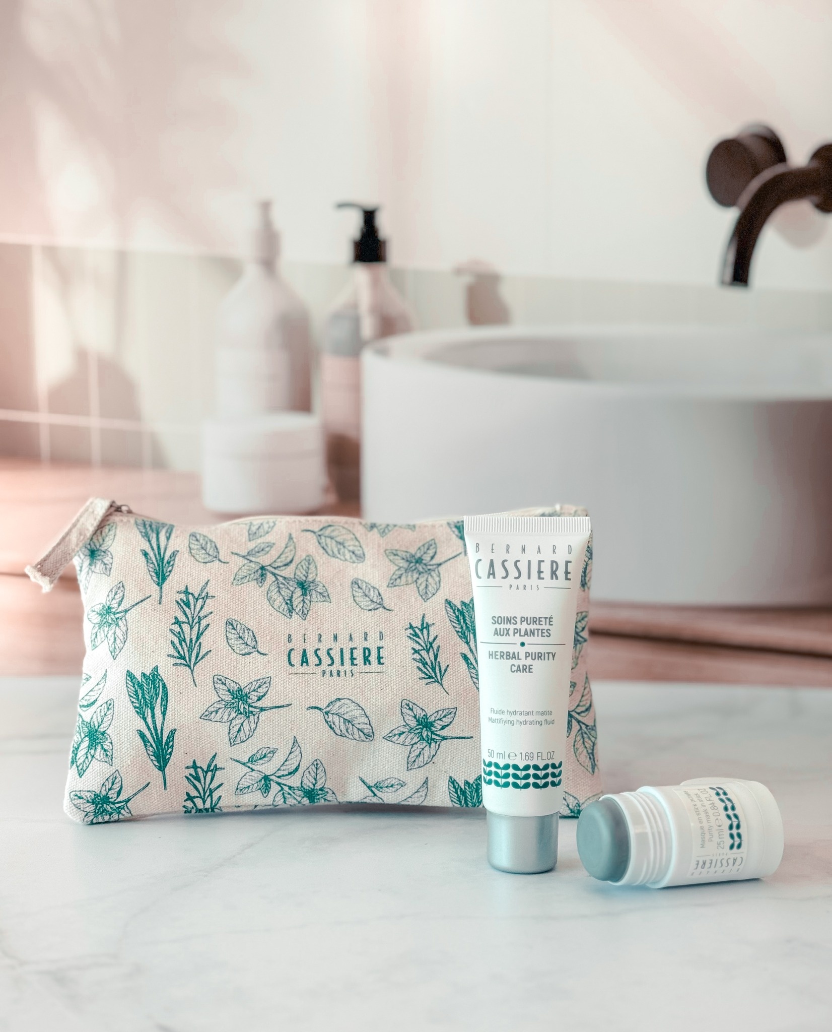 Bernard Cassiere Herbal purity: Mattifying hydrating fluid+ purity mask ...