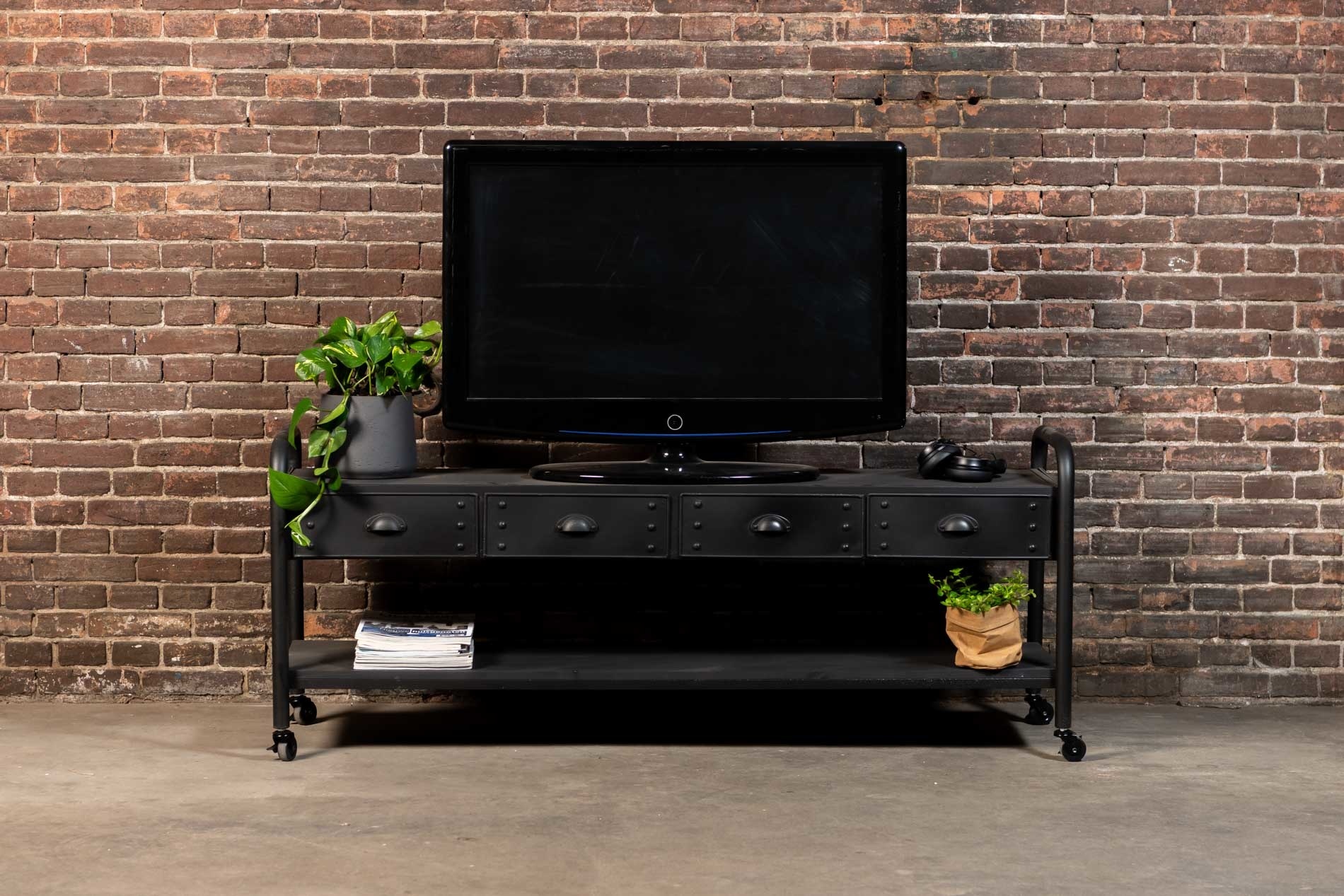 Industrieel TV-meubel laag 2.0 | Zwart - Rootsmann