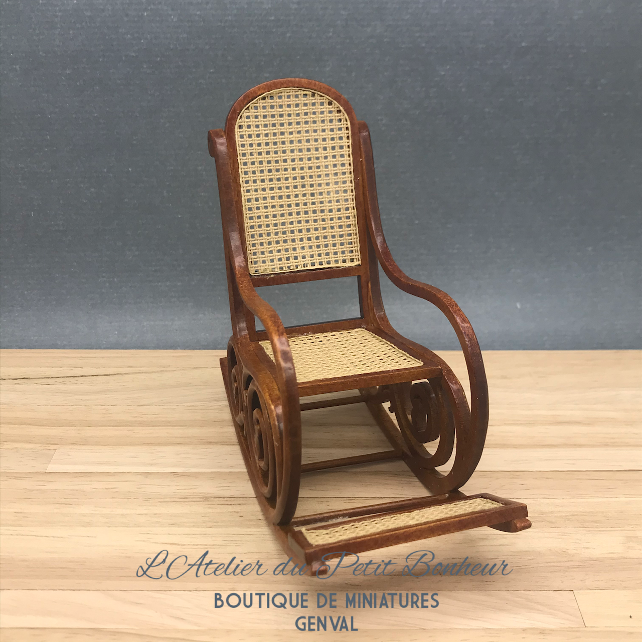 Rocking-chair prestige - Petit Bonheur