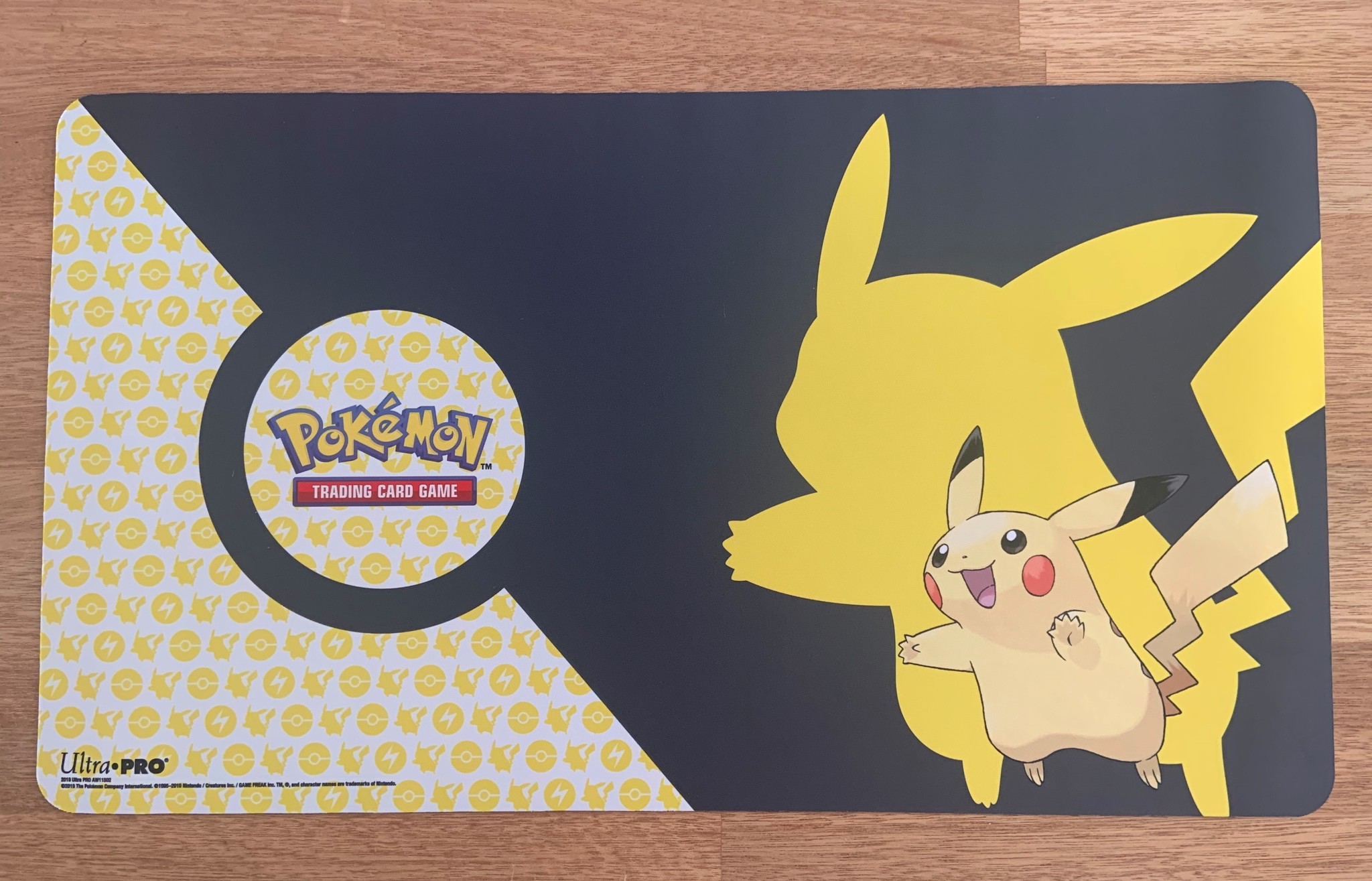 Ultra Pro Pikachu Playmat - LegendaryCards.eu